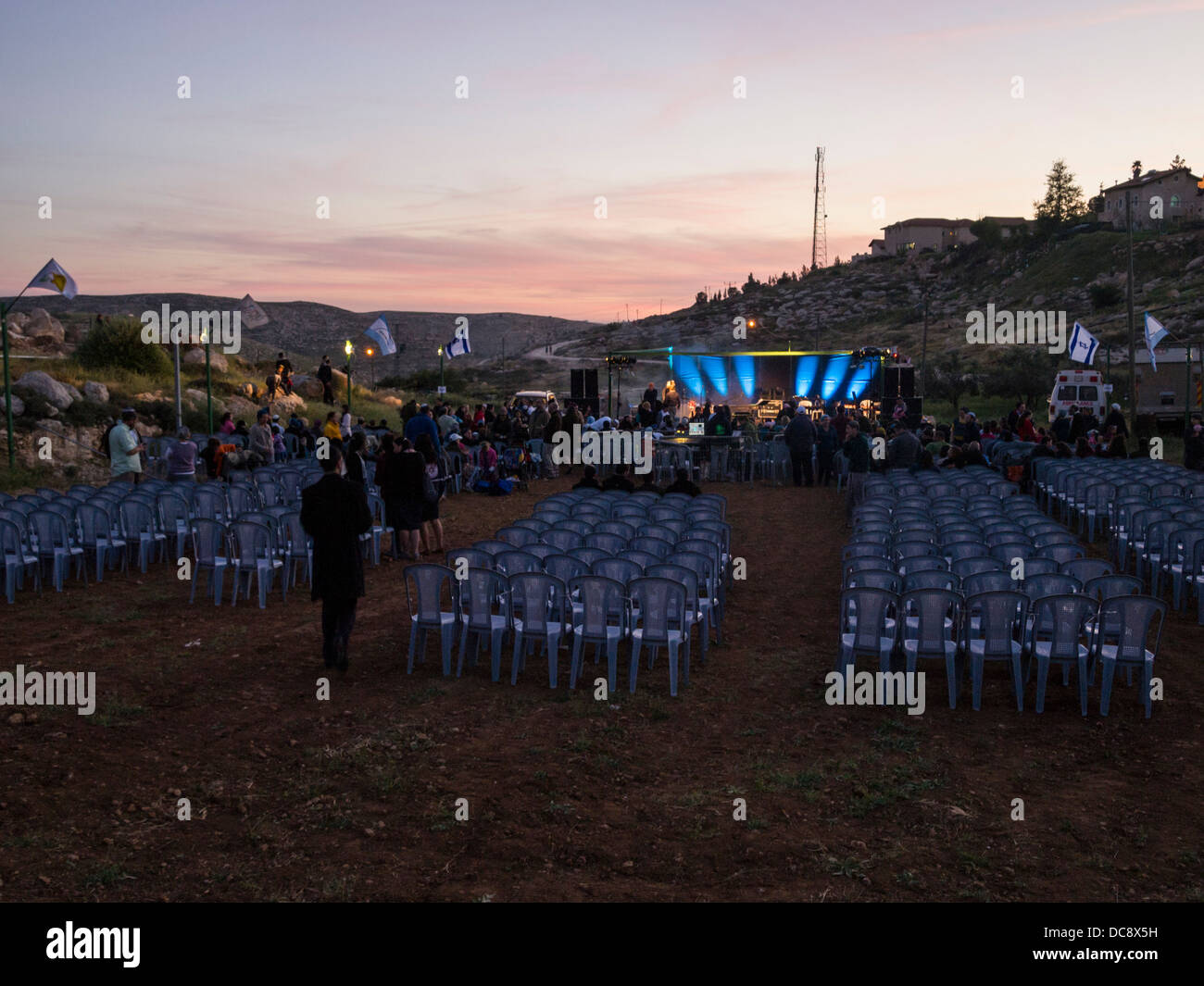 Preparations for concert hi-res stock photography and images - Alamy