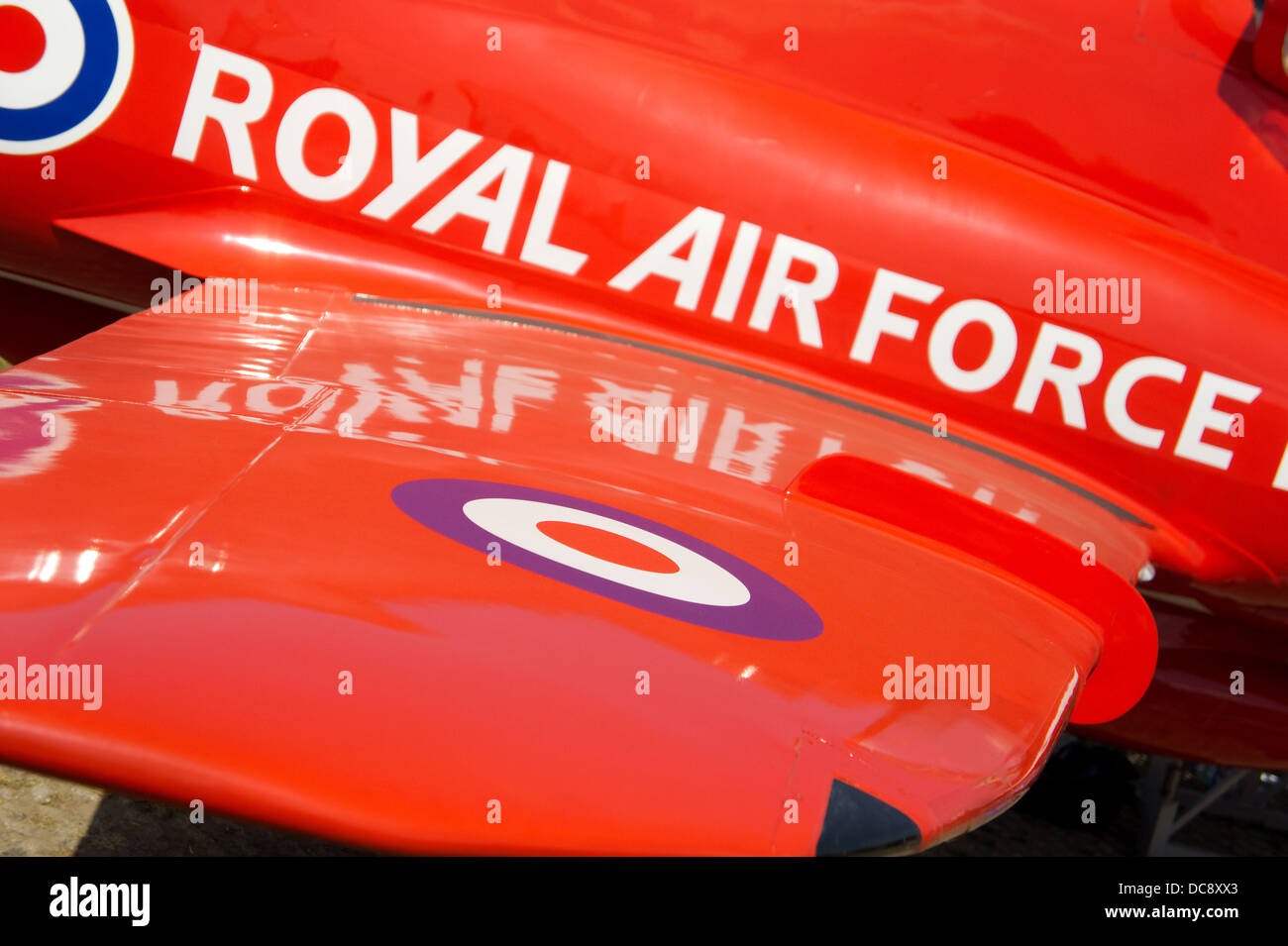 Red arrows close up hi-res stock photography and images - Alamy