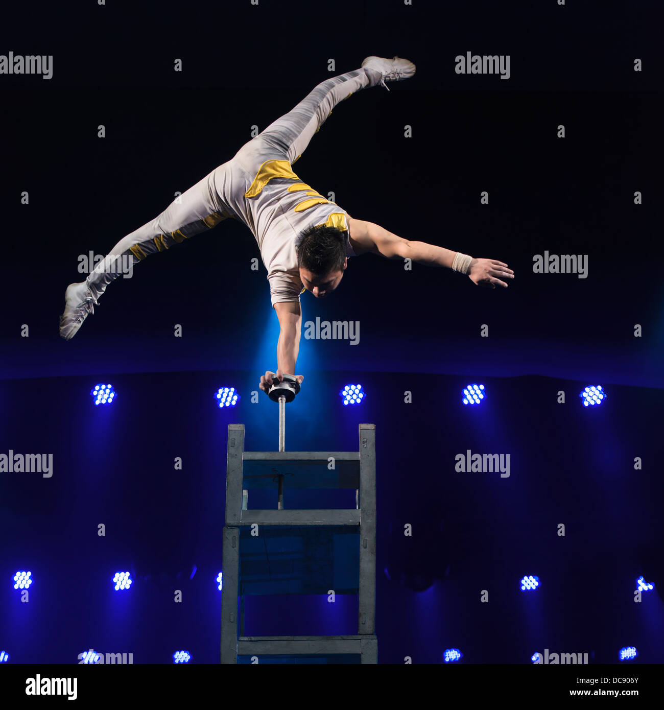 Chinese acrobatics show; Beijing, China Stock Photo - Alamy