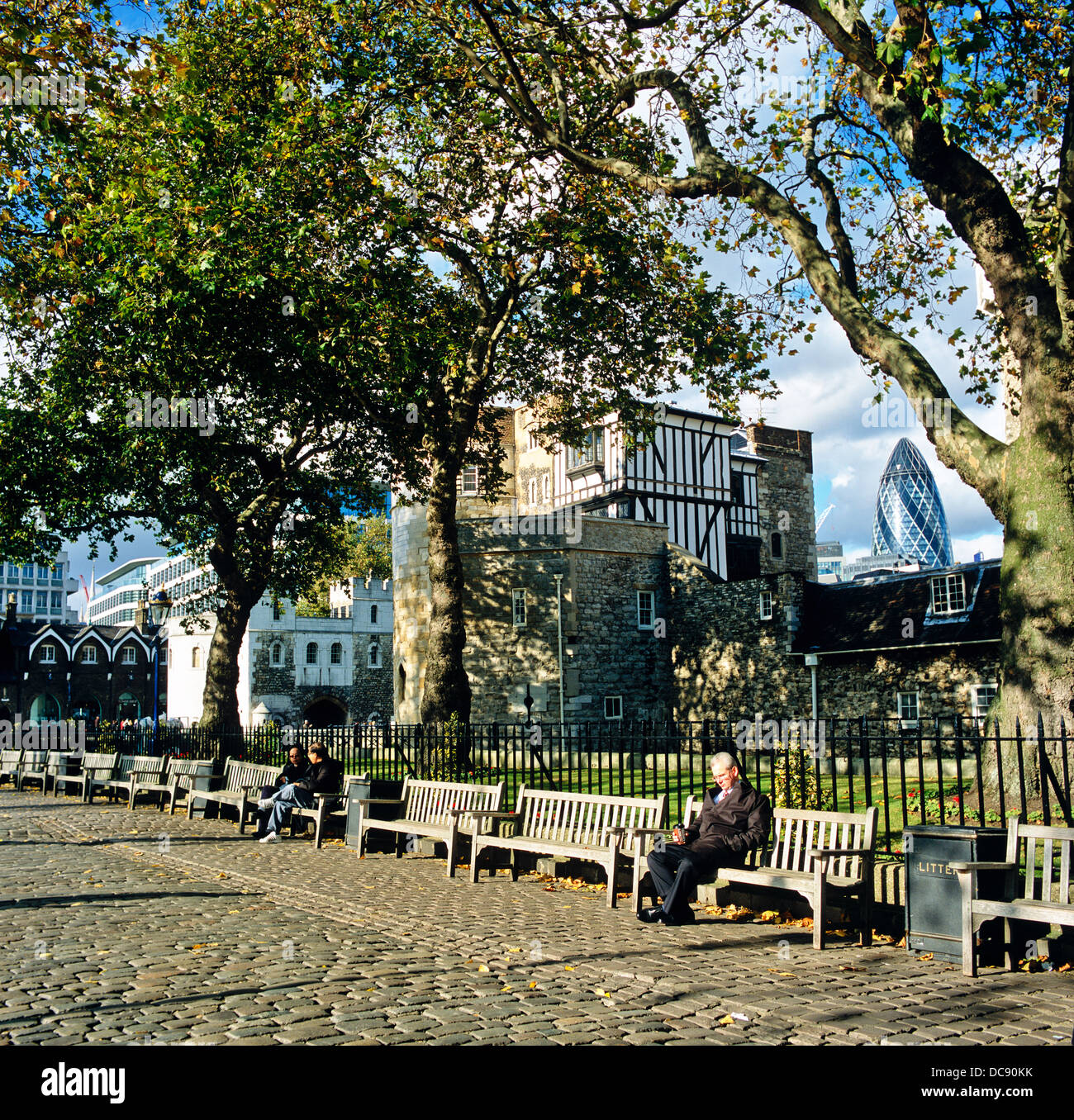 Outside tower hi-res stock photography and images - Alamy