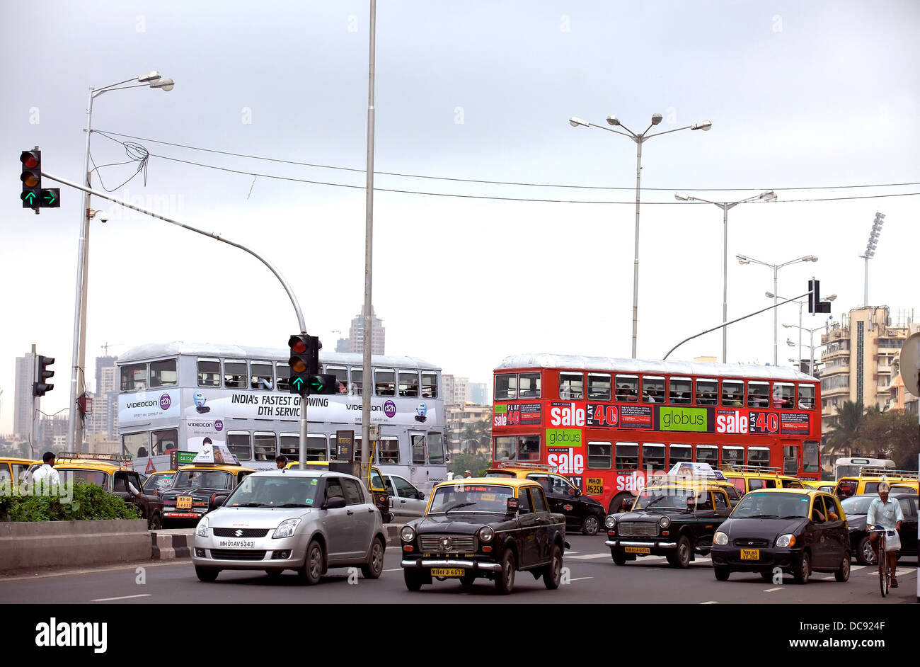 Transport taxis india vehicles hi-res stock photography and images - Alamy