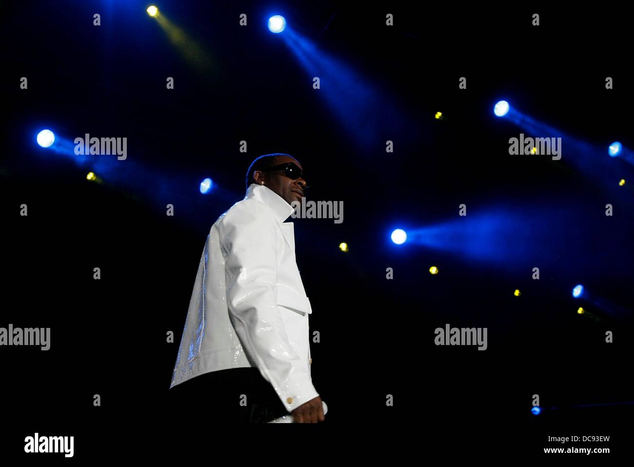 R kelly hi-res stock photography and images - Alamy