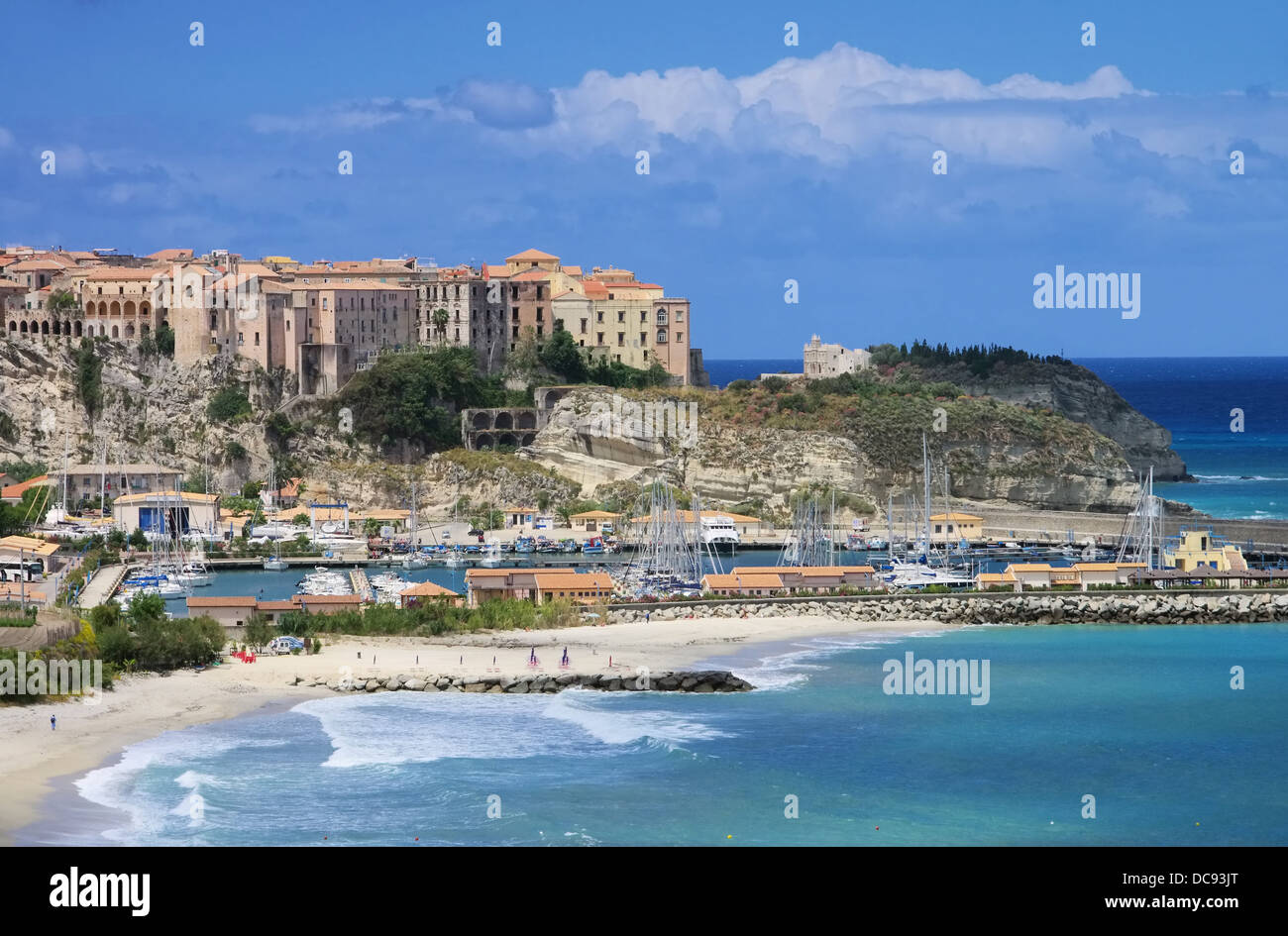 Tropea stadt hi-res stock photography and images - Alamy