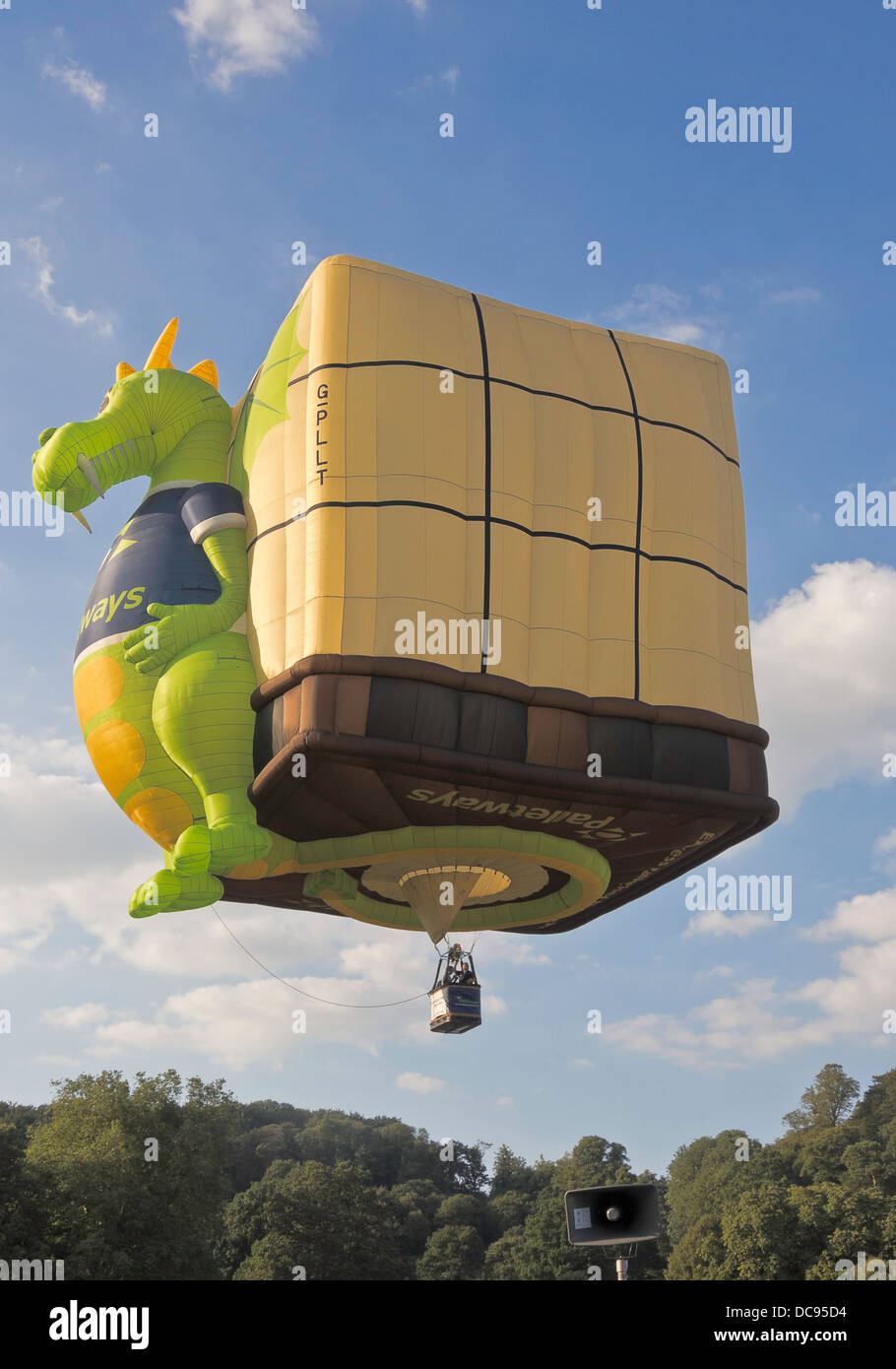 Palletways hot air balloon at Bristol balloon fiesta, Ashton Court ...