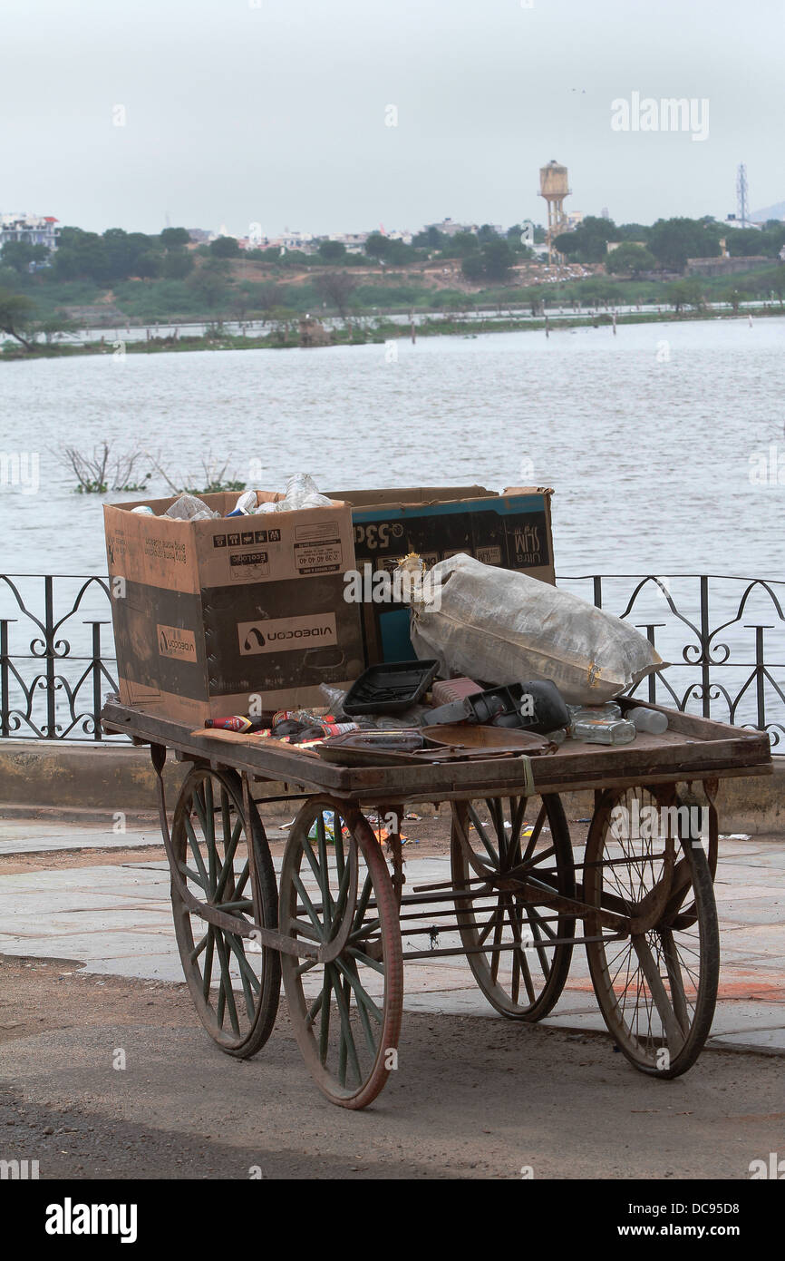 old cart loaded with modern-day cardboard boxes Stock Photo - Alamy