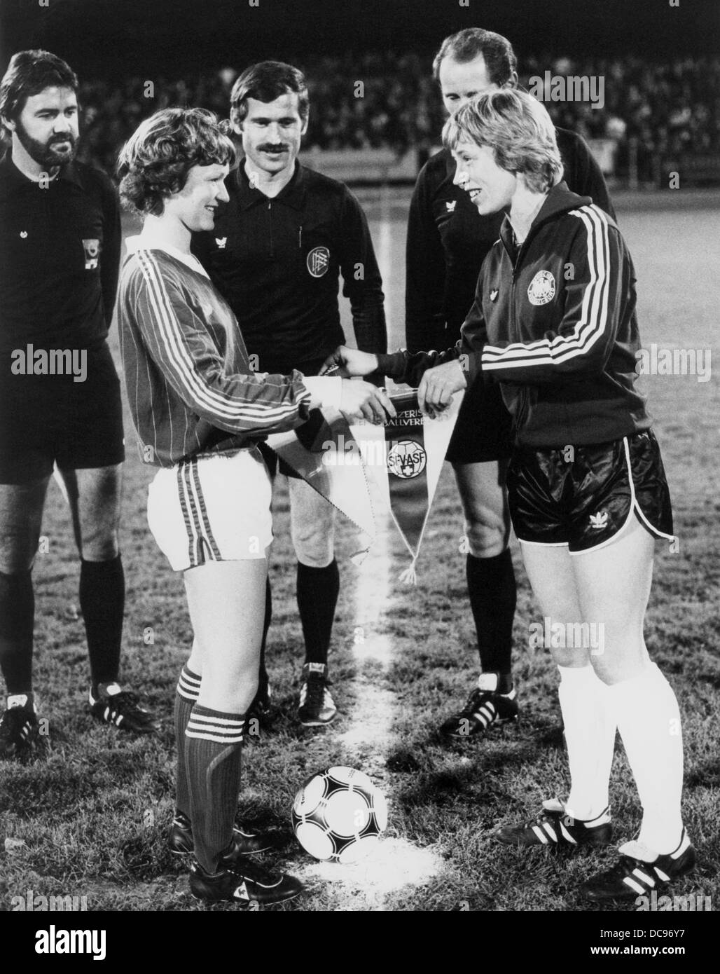 Leader match Black and White Stock Photos & Images - Alamy