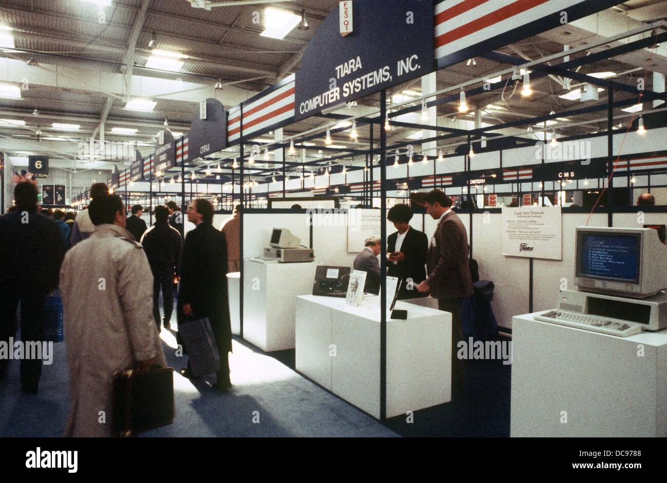 1987 computer hi-res stock photography and images - Alamy