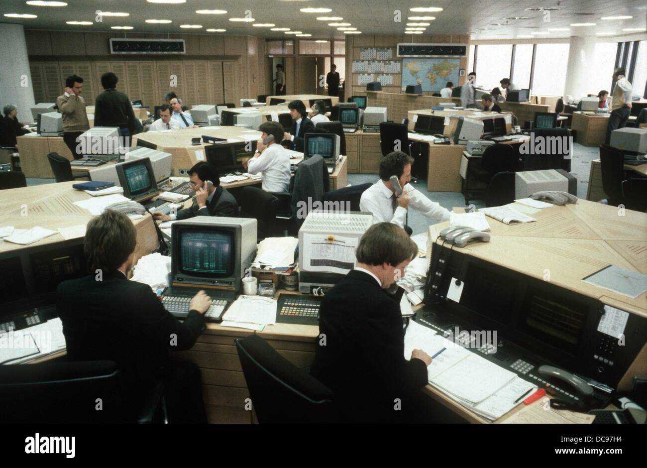 1980s stock exchange hi-res stock photography and images - Alamy