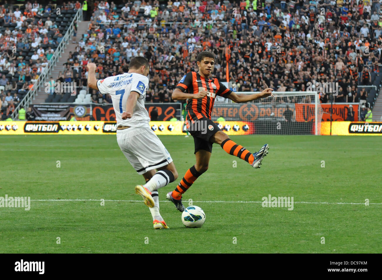 Taison shakhtar hi-res stock photography and images - Alamy