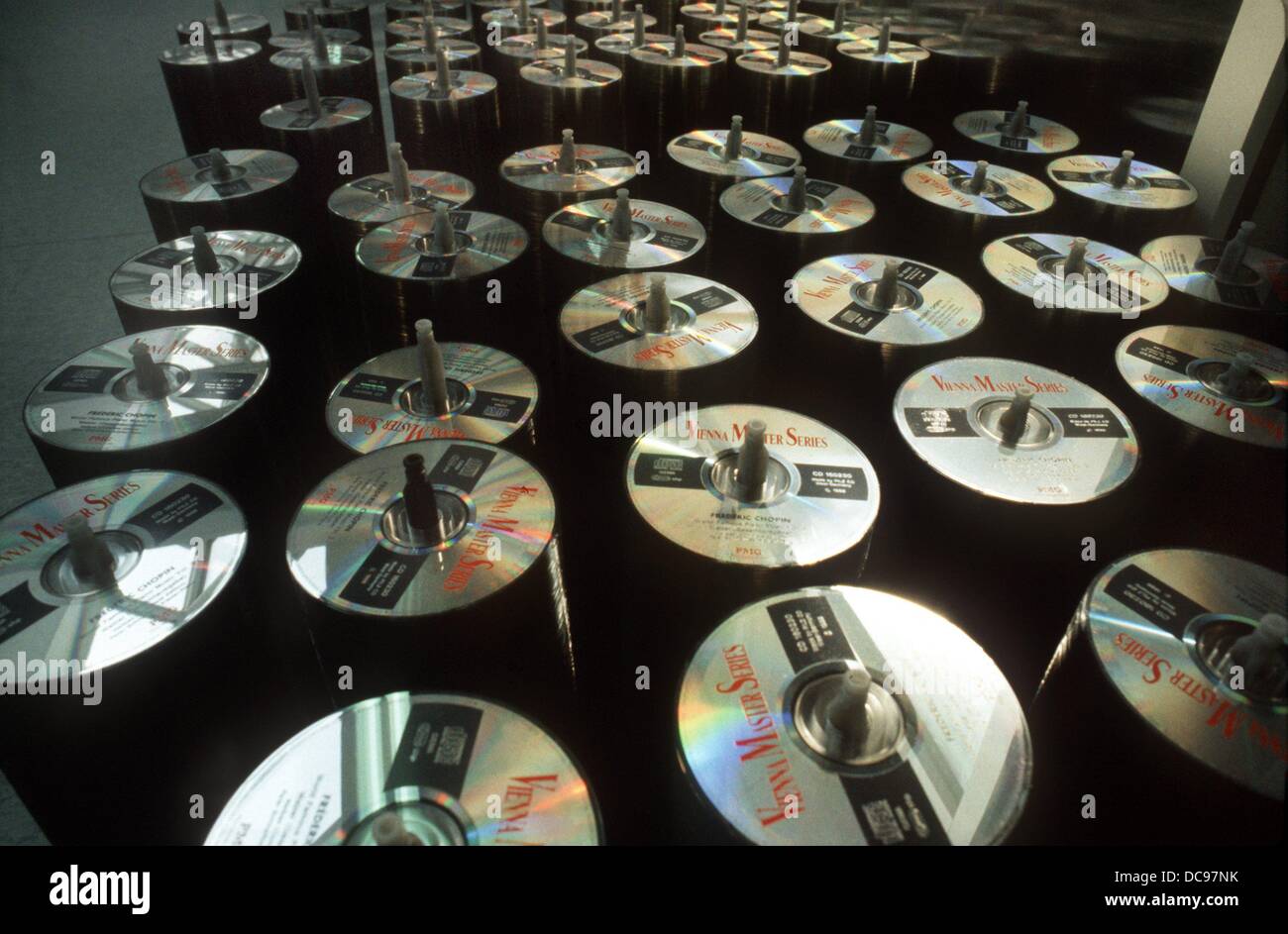 Compact disc 1980s hi-res stock photography and images - Alamy