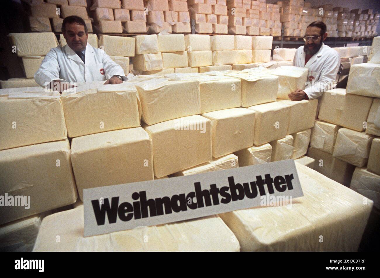 Christmas butter in the butter distribution centre in Hannover. Picture ...