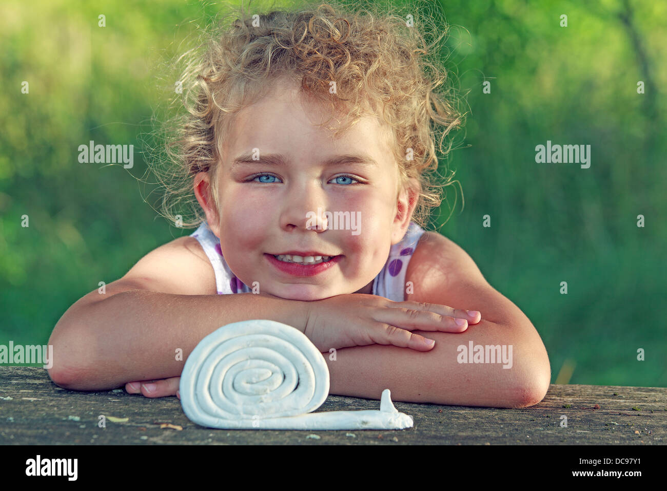 Fast snail hi-res stock photography and images - Alamy