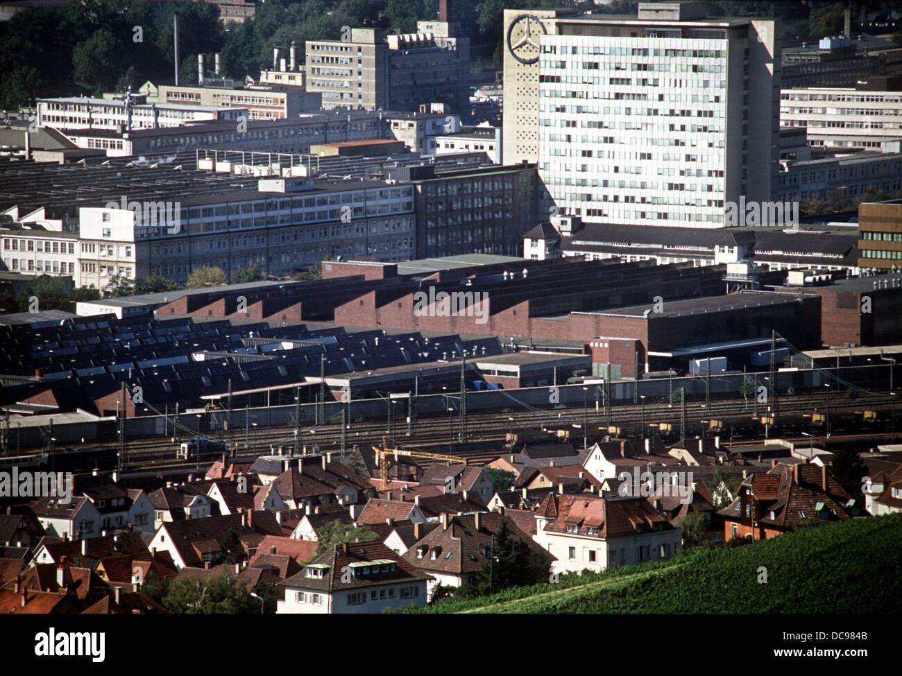 View of the headquarters of Daimler-Benz in Stuttgart, photographed in ...