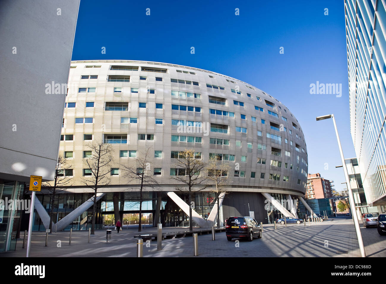 Albion Riverside Luxury residential apartment building designed by ...