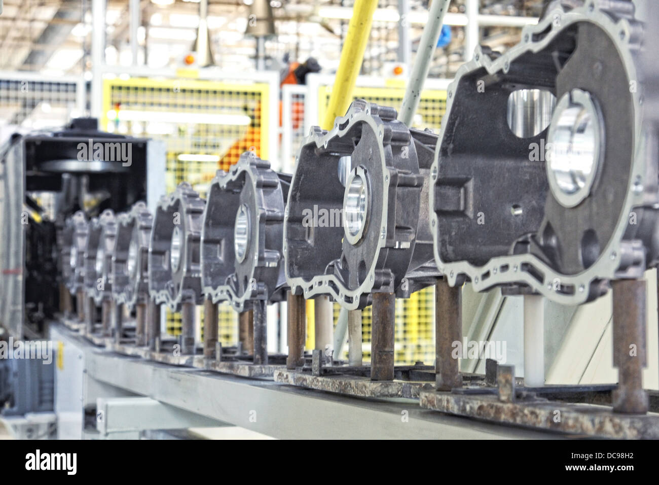 Car engine parts hi-res stock photography and images - Alamy