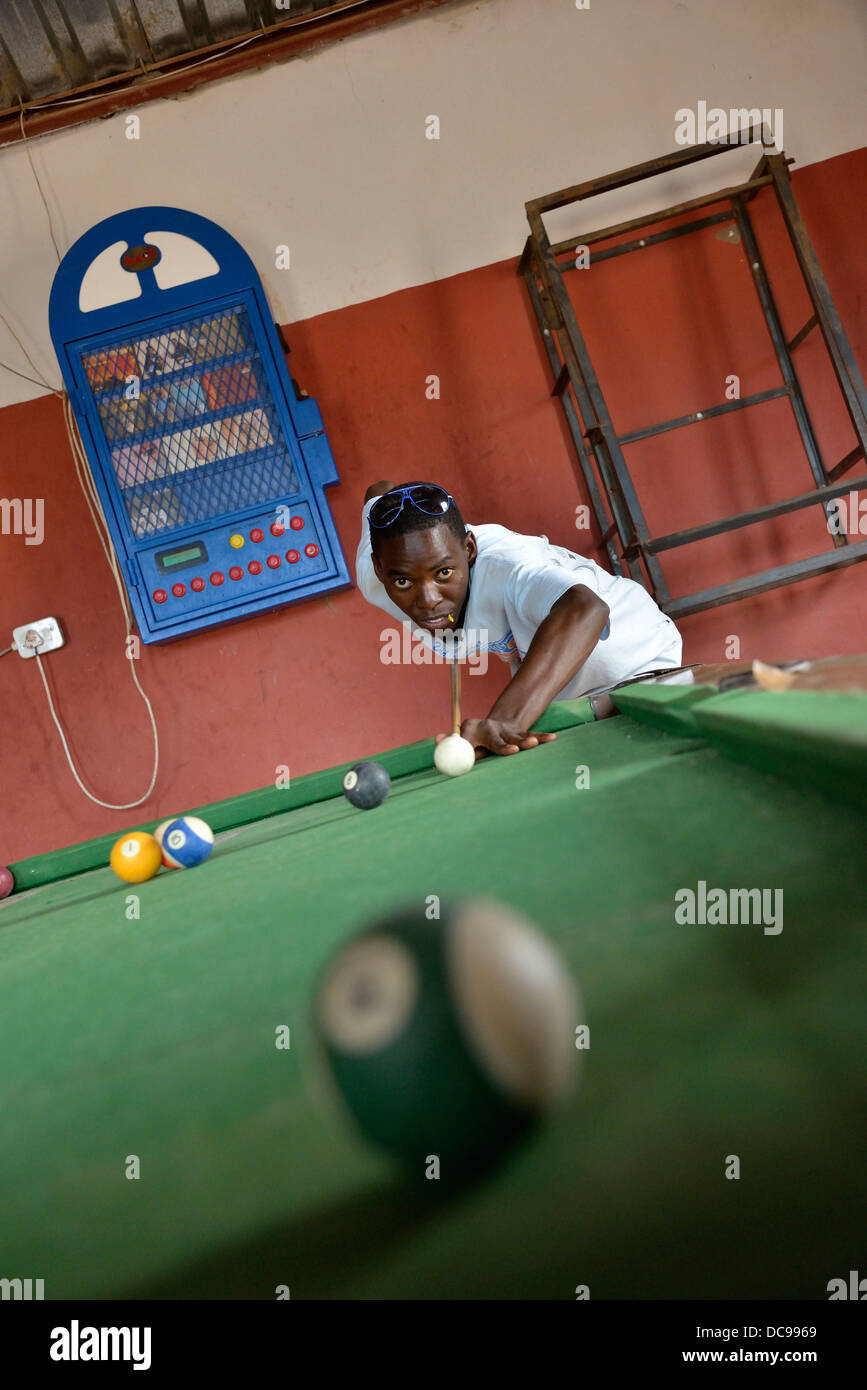 Man play on billiards in hi-res stock photography and images - Alamy