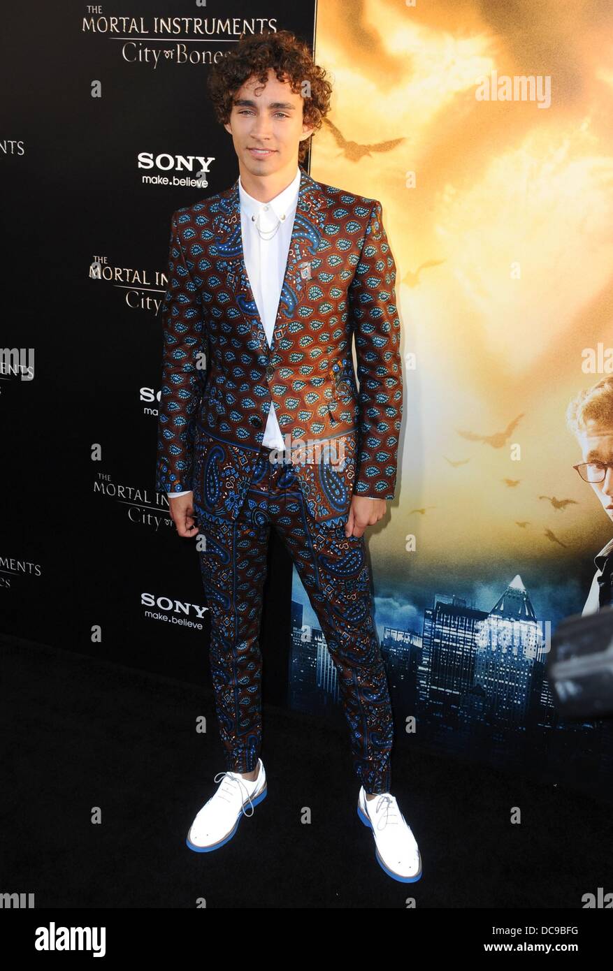 Robert Sheehan Mortal Instruments Set