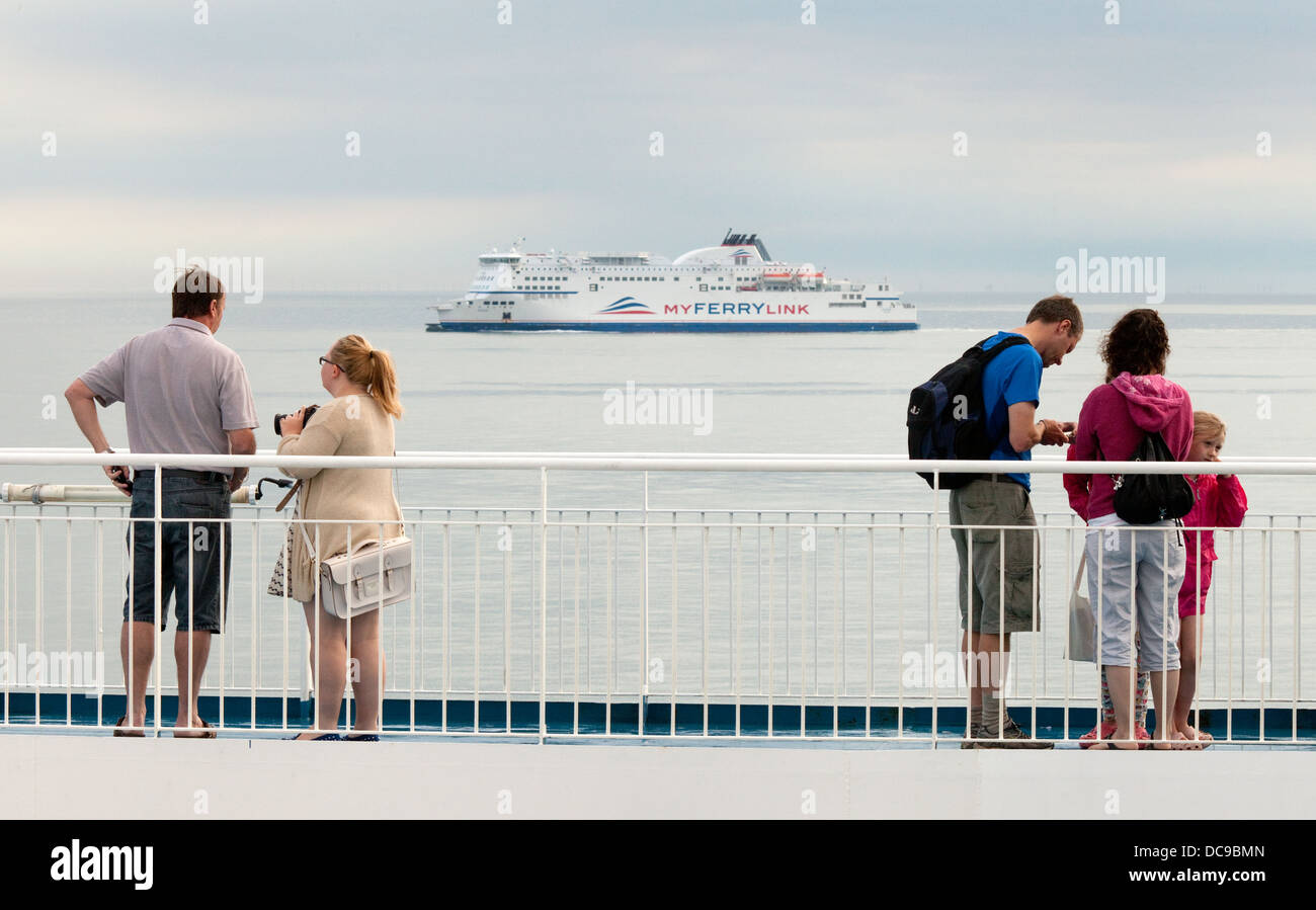 Ferries people hi-res stock photography and images - Alamy