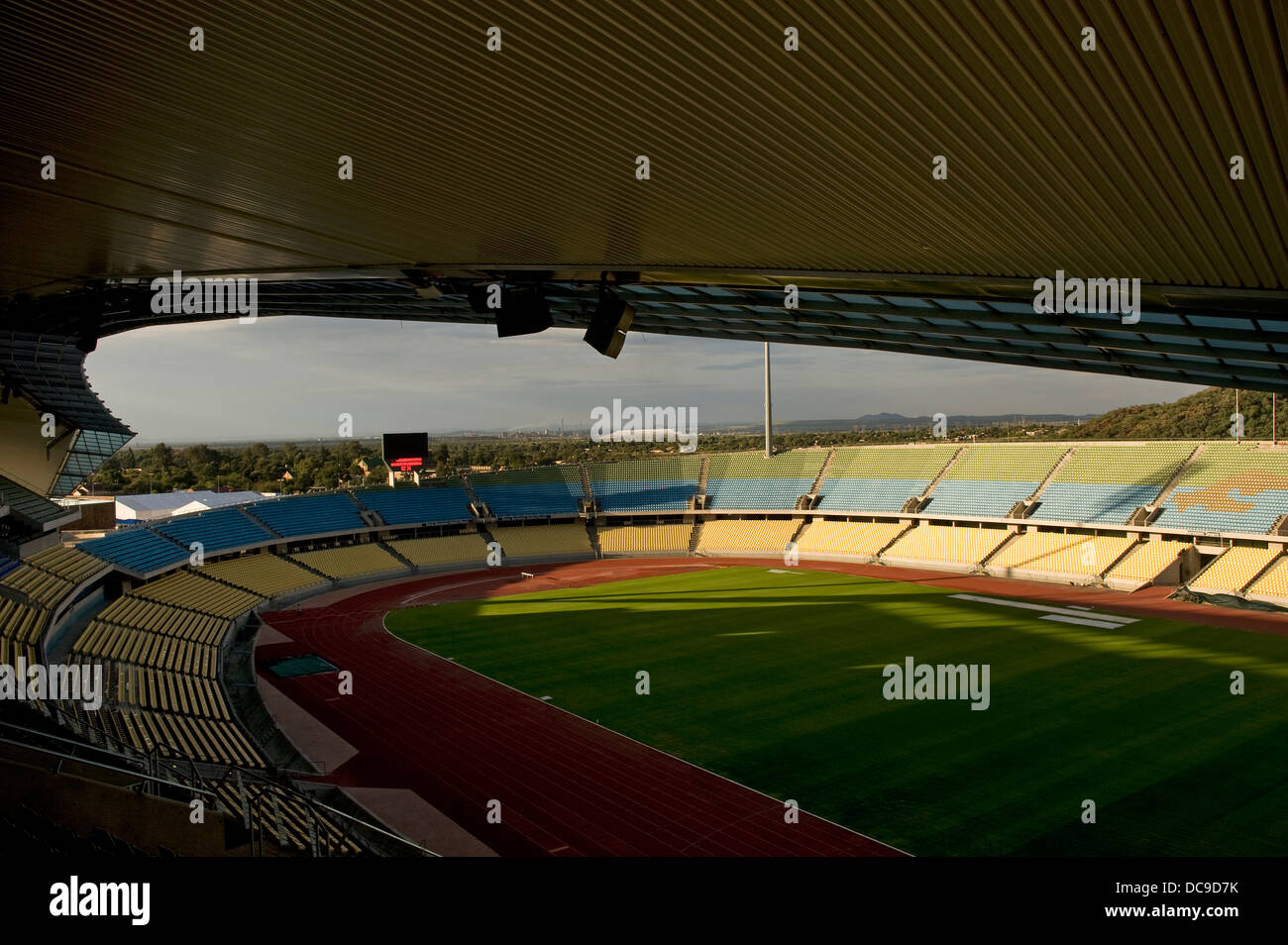 Royal bafokeng stadium construction High Resolution Stock Photography ...