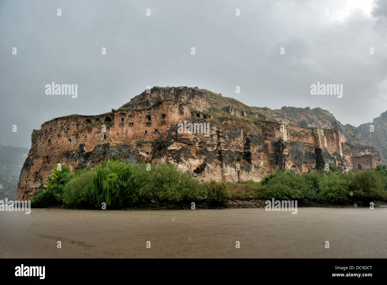 Euphrates river irrigation hi-res stock photography and images - Alamy