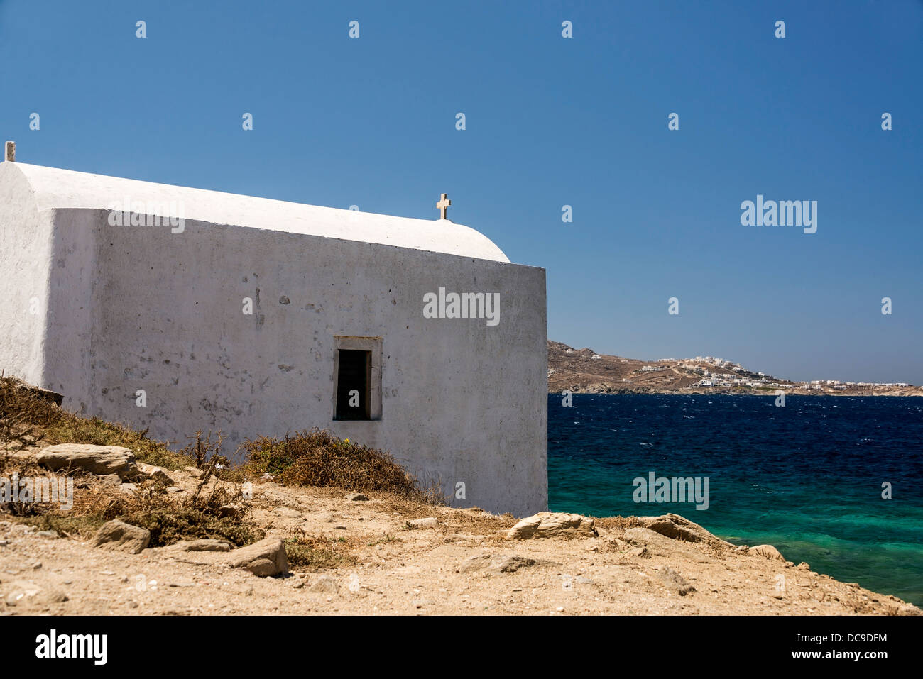 Simple chapel hi-res stock photography and images - Alamy