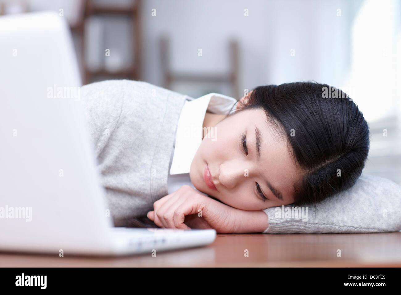 a student using laptop in study room Stock Photo - Alamy