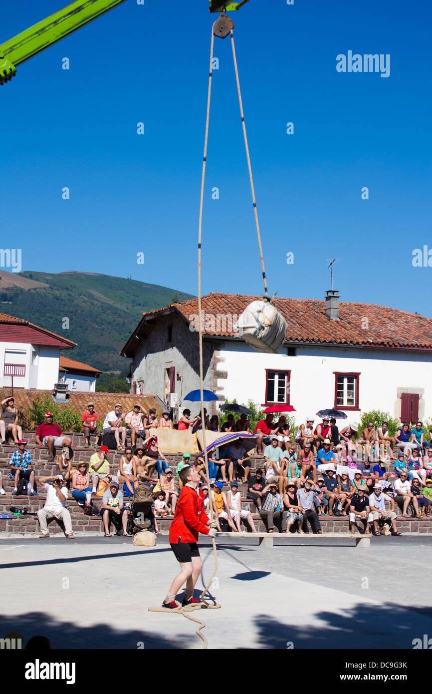 Stone lifting basque country hi-res stock photography and images - Alamy