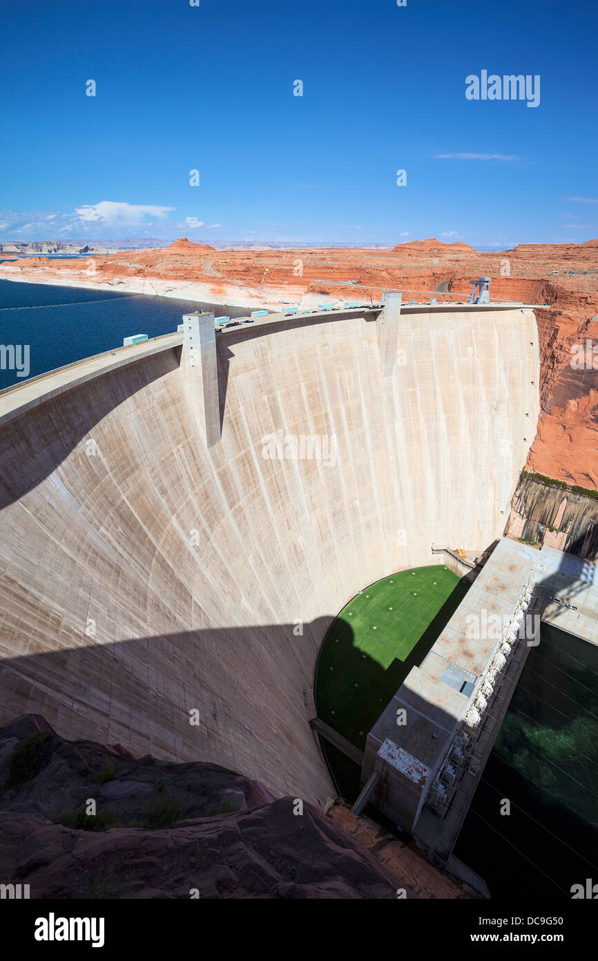 vertical view of famous Glen Dam in Page, Arizona, USA Stock Photo - Alamy