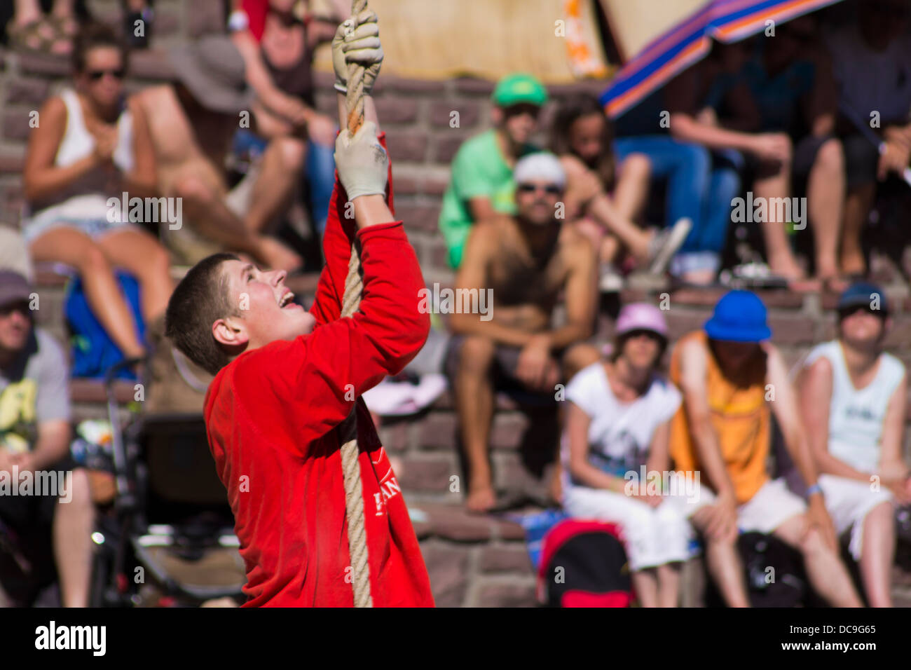 Stone lifting basque country hi-res stock photography and images - Alamy