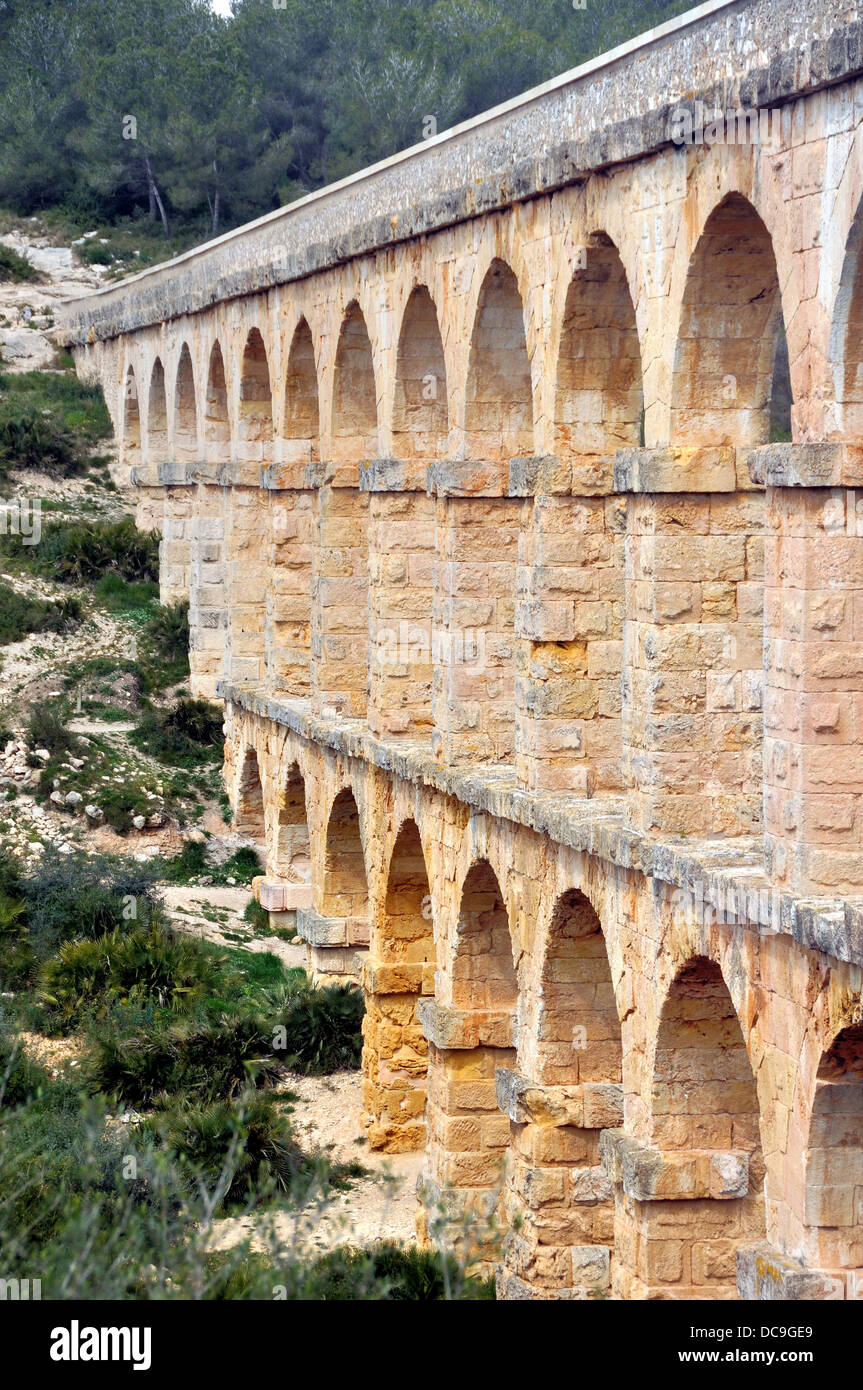 Tarragona devil bridge hi-res stock photography and images - Alamy