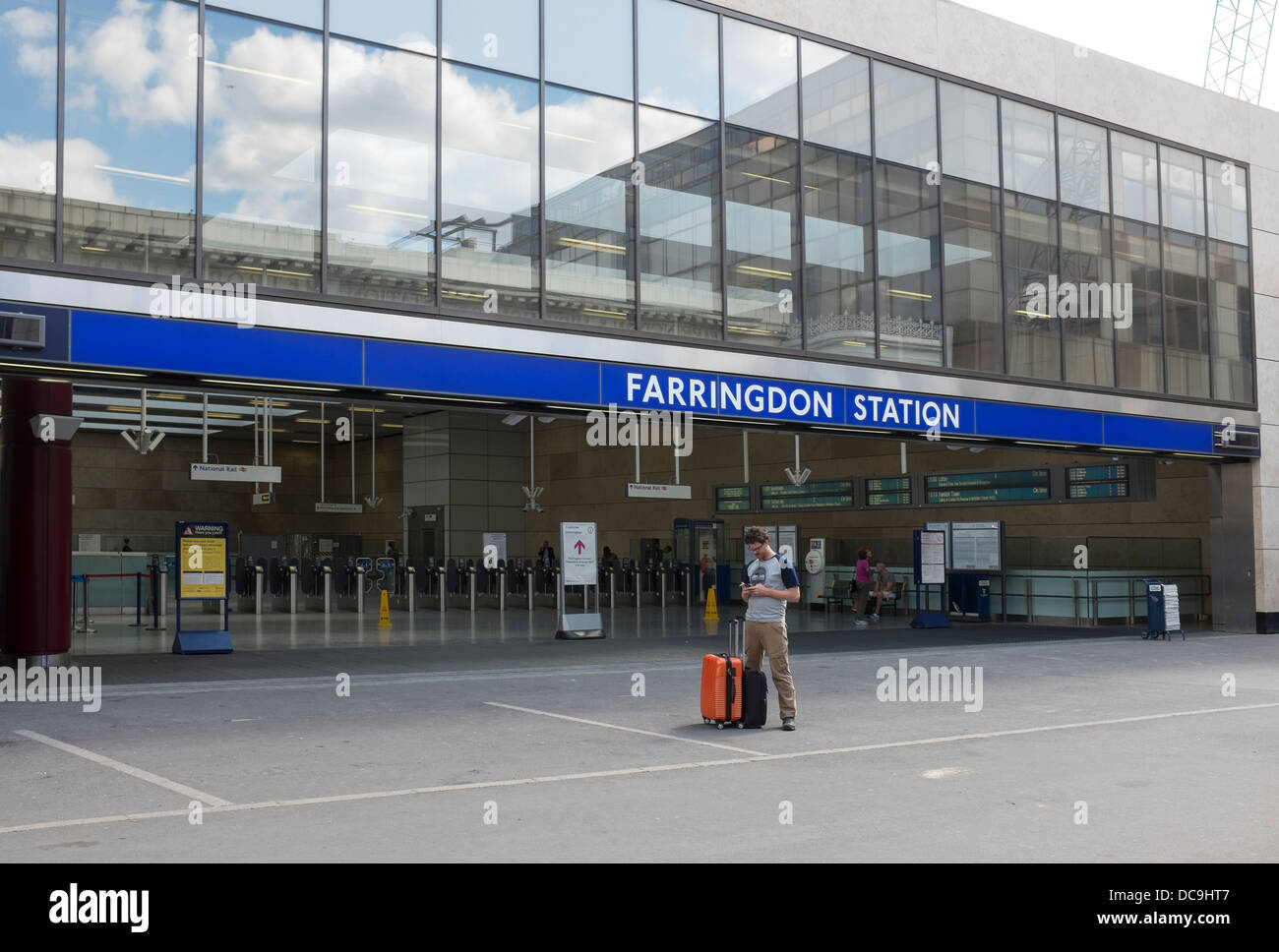 Farringdon Station High Resolution Stock Photography and Images - Alamy