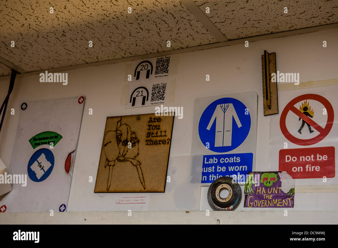 Hackspace founders Jonty Wareing 28 software developer and Russ Garrett ...