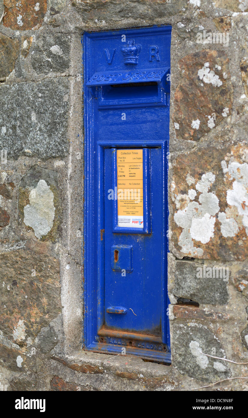 Post box guernsey hi-res stock photography and images - Alamy