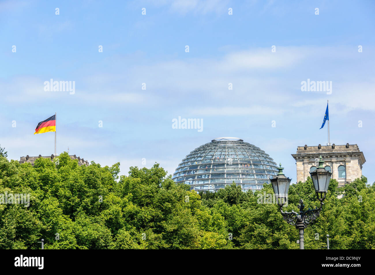 Dome german flag hi-res stock photography and images - Alamy