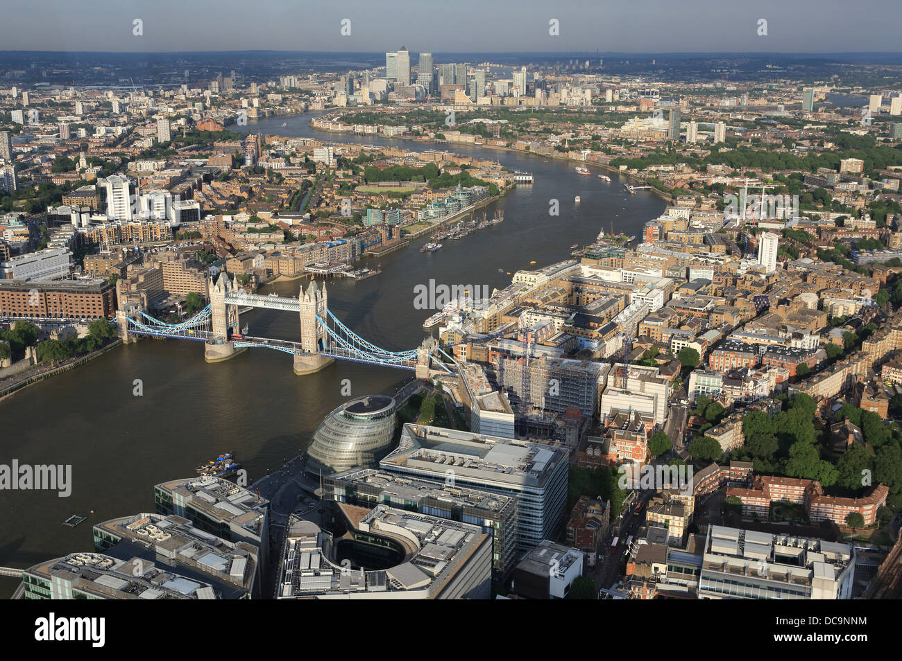 Tower bridge viewing platform london hi-res stock photography and ...