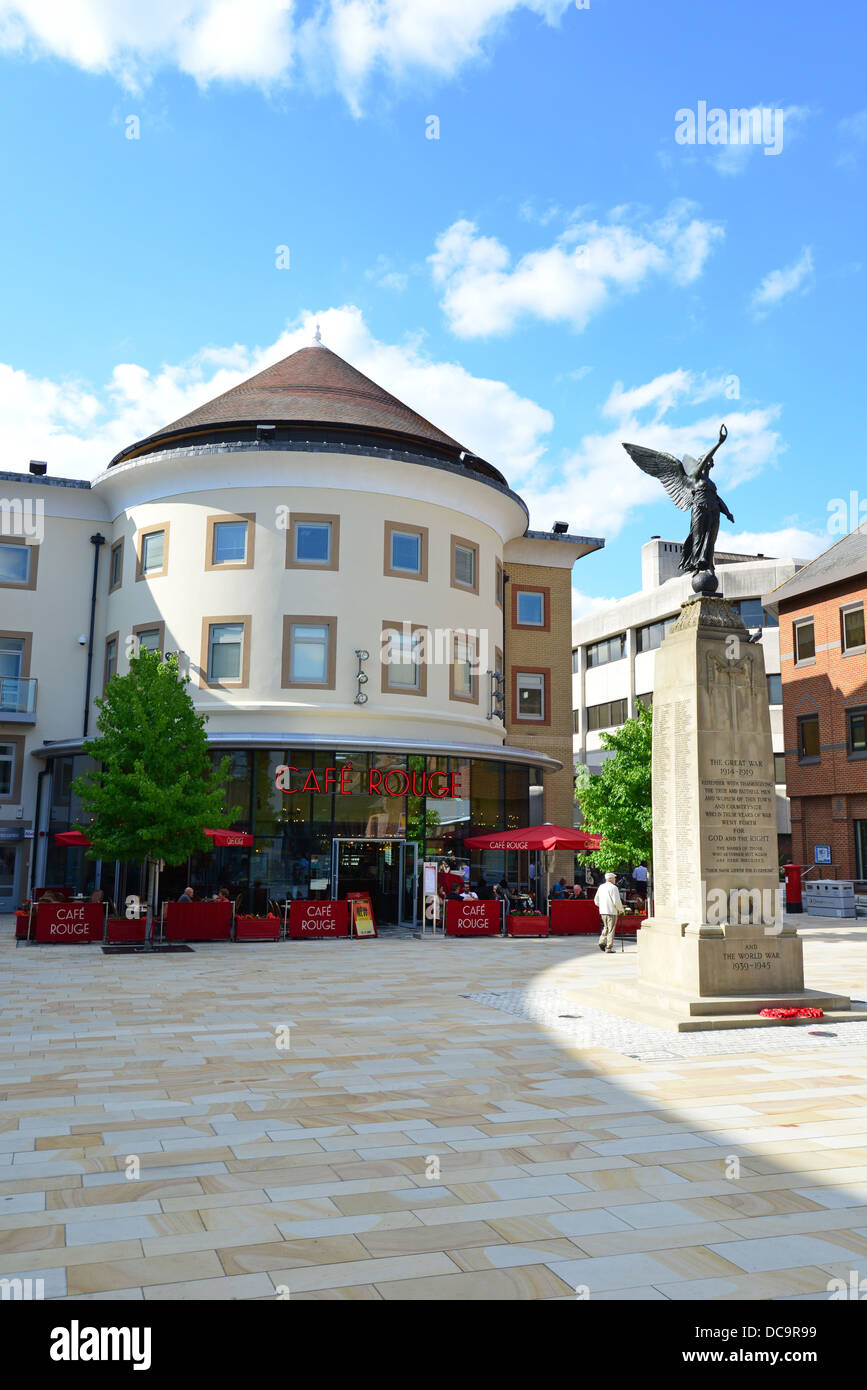 Café Rouge restaurant and war memorial, Woking Town Square, Woking ...