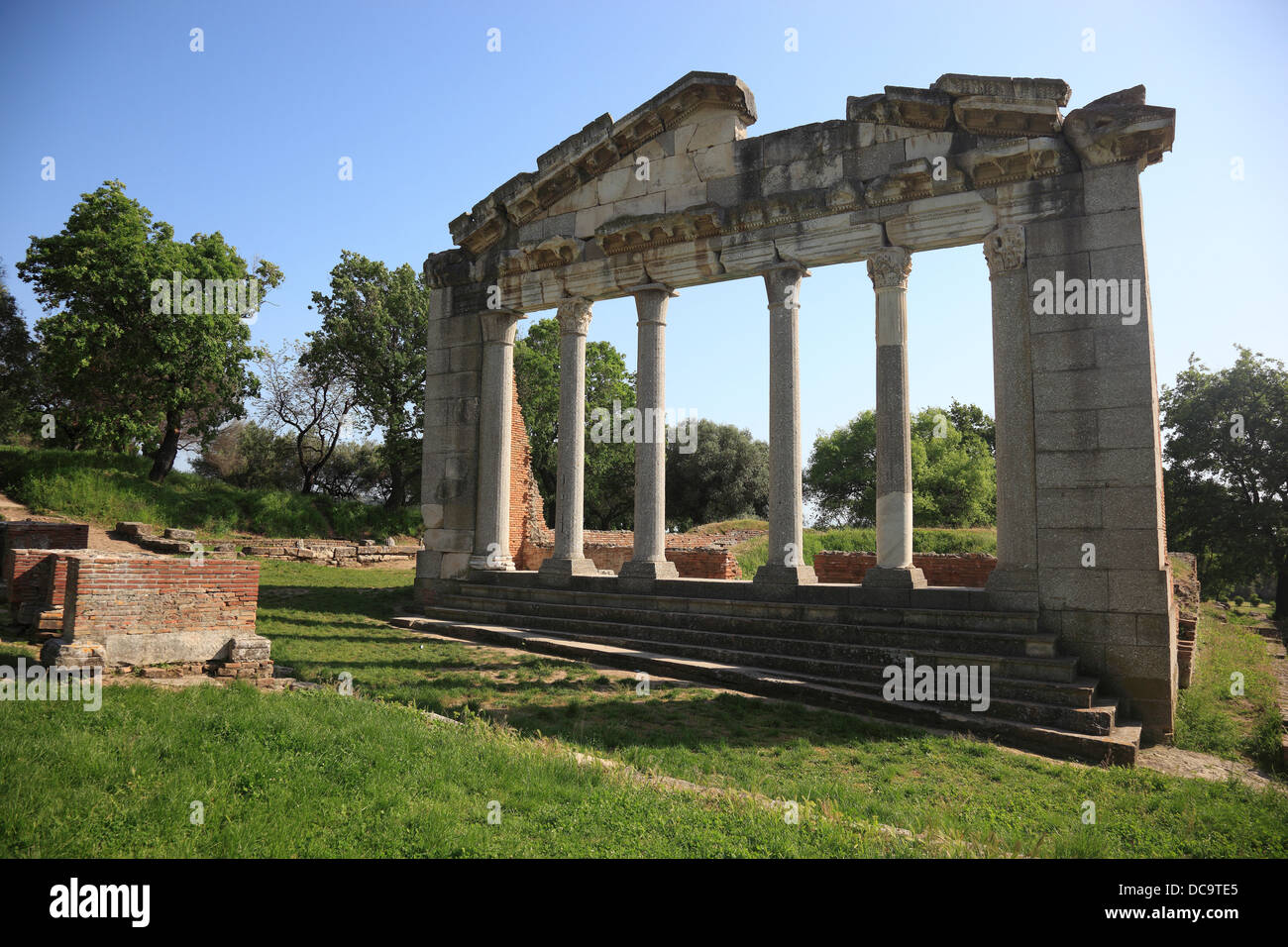 Ancient greek city ruins of apollonia hi-res stock photography and ...