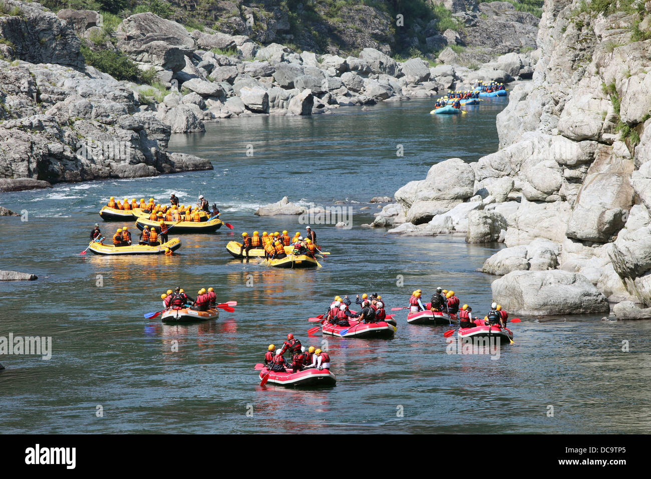 River rafting lesson Stock Photo - Alamy