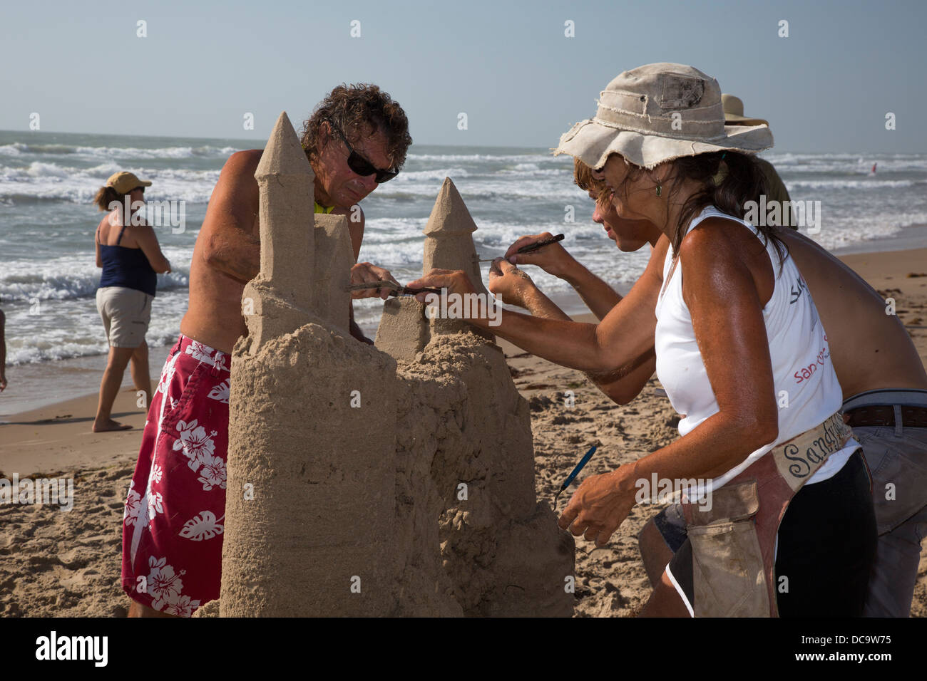 Sand castle competition hi-res stock photography and images - Alamy