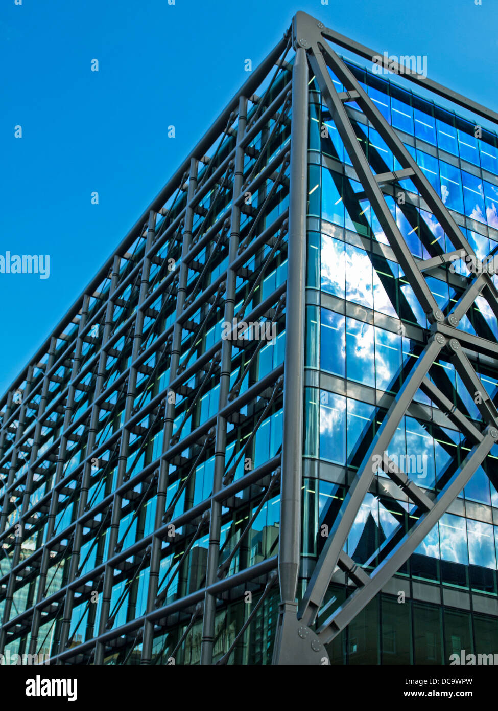 Modern office building in central London, England, United Kingdom Stock ...