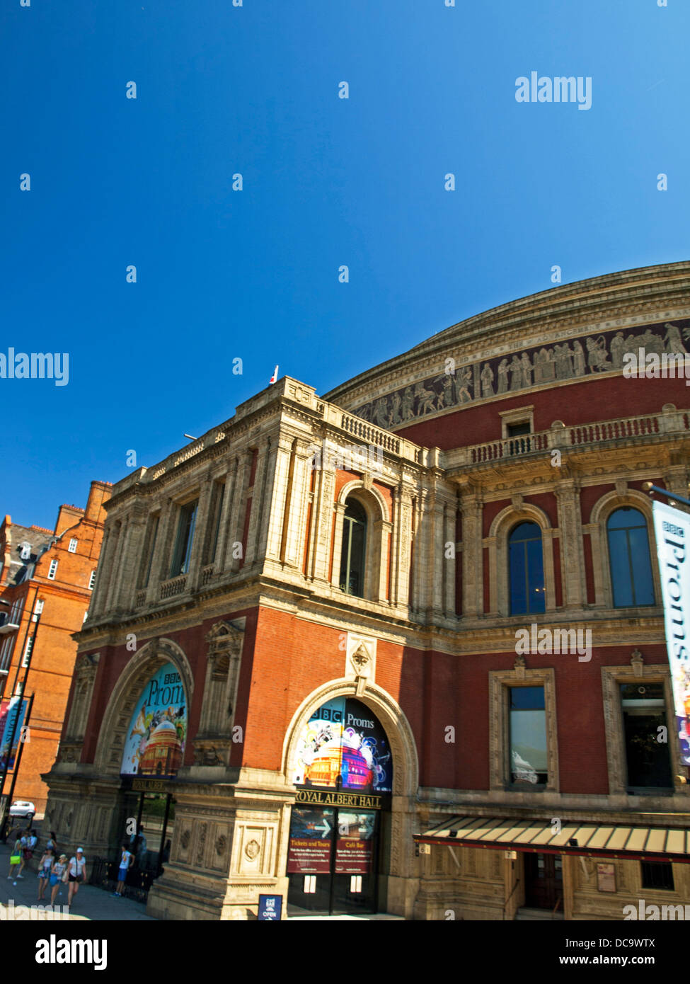 Royal albert hall architecture detail hi-res stock photography and ...