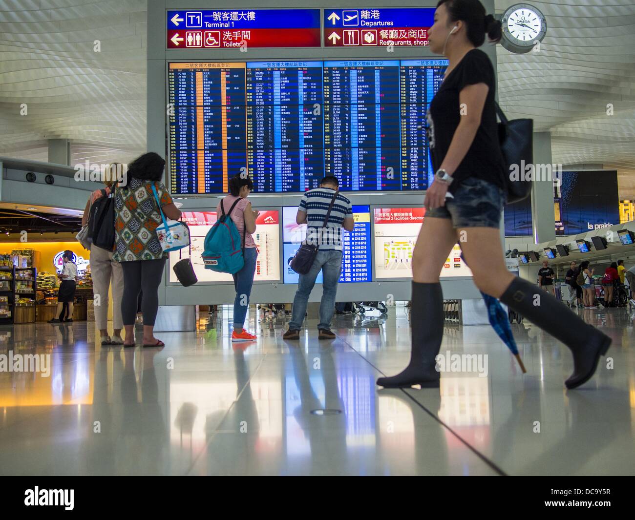 Status boards hi-res stock photography and images - Alamy