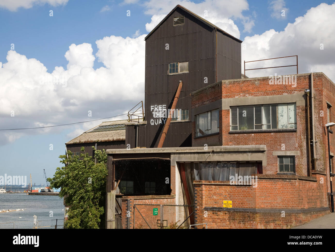 Mistley quay hi-res stock photography and images - Alamy