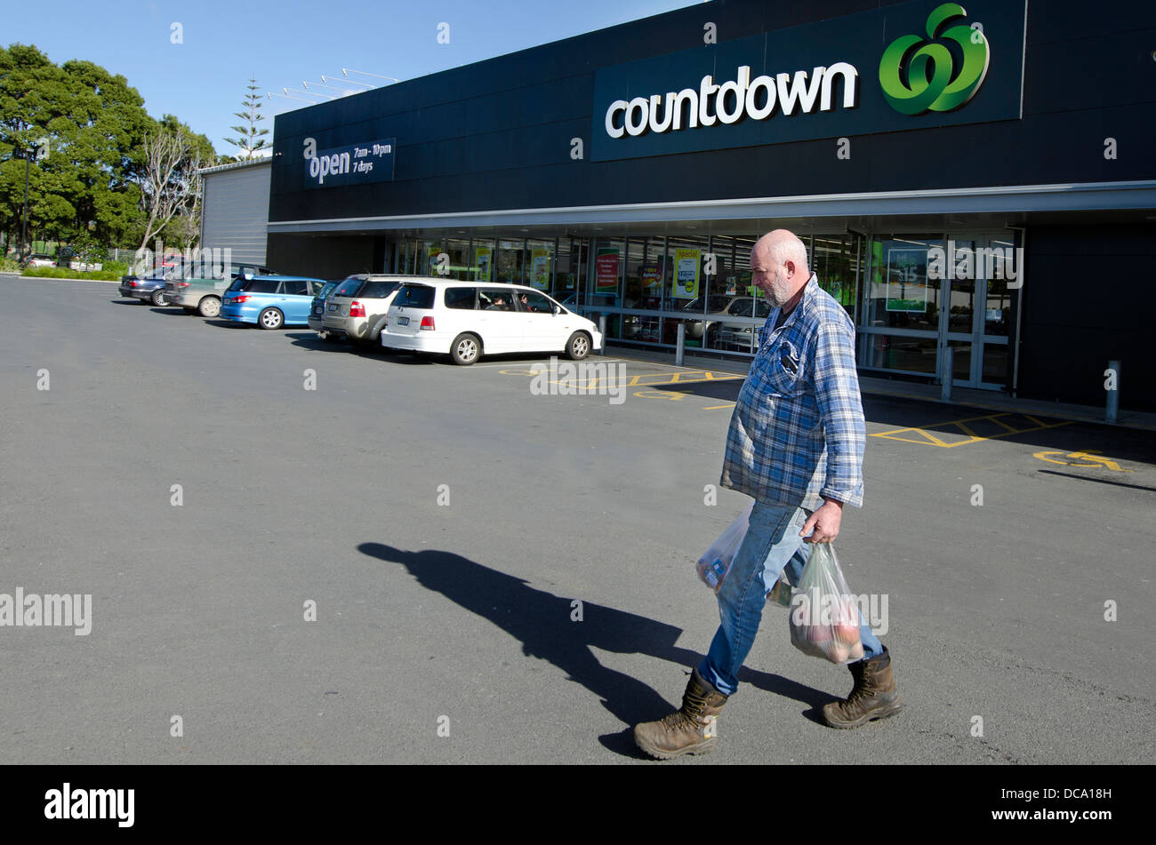 Countdown Supermarket New Zealand High Resolution Stock Photography and ...