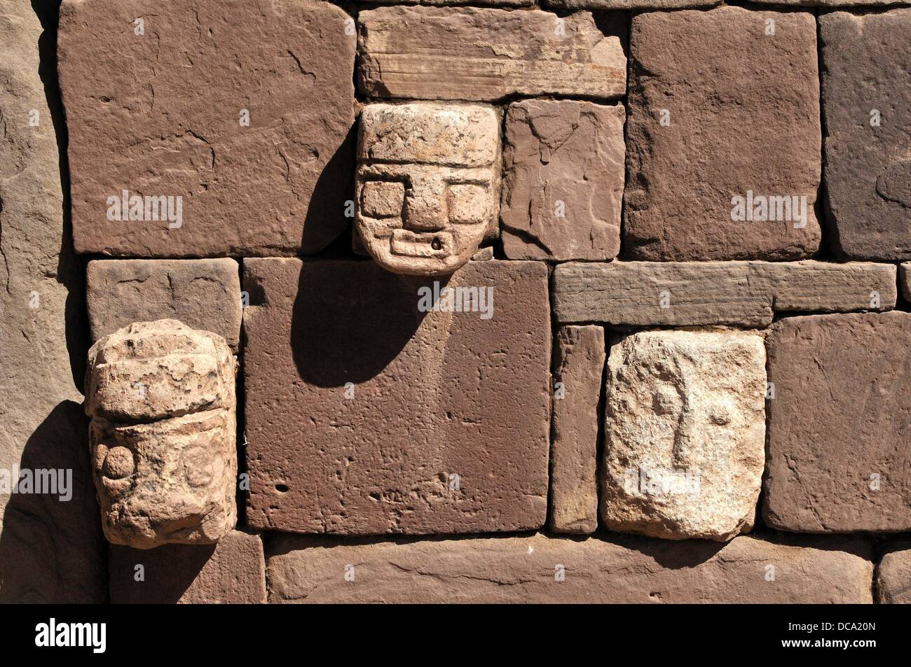 Tiahuanaco tiahuanacu western bolivia hi-res stock photography and ...
