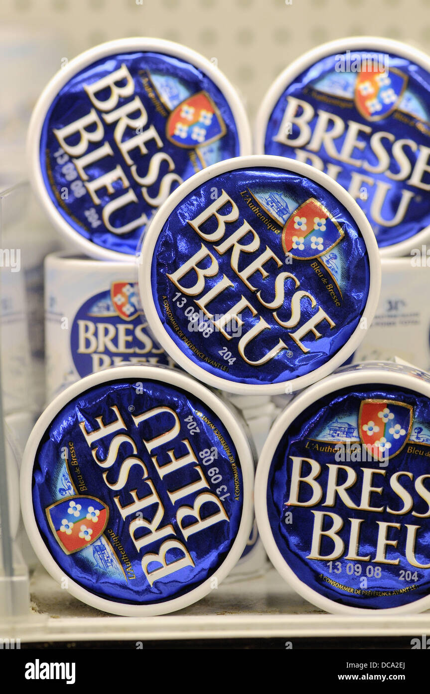 France cheese supermarket hi-res stock photography and images - Alamy