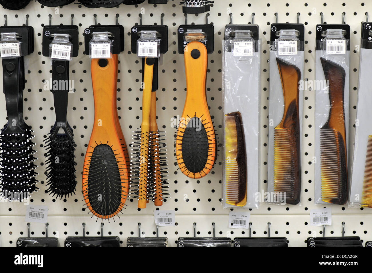 Haircare combs hi-res stock photography and images - Alamy