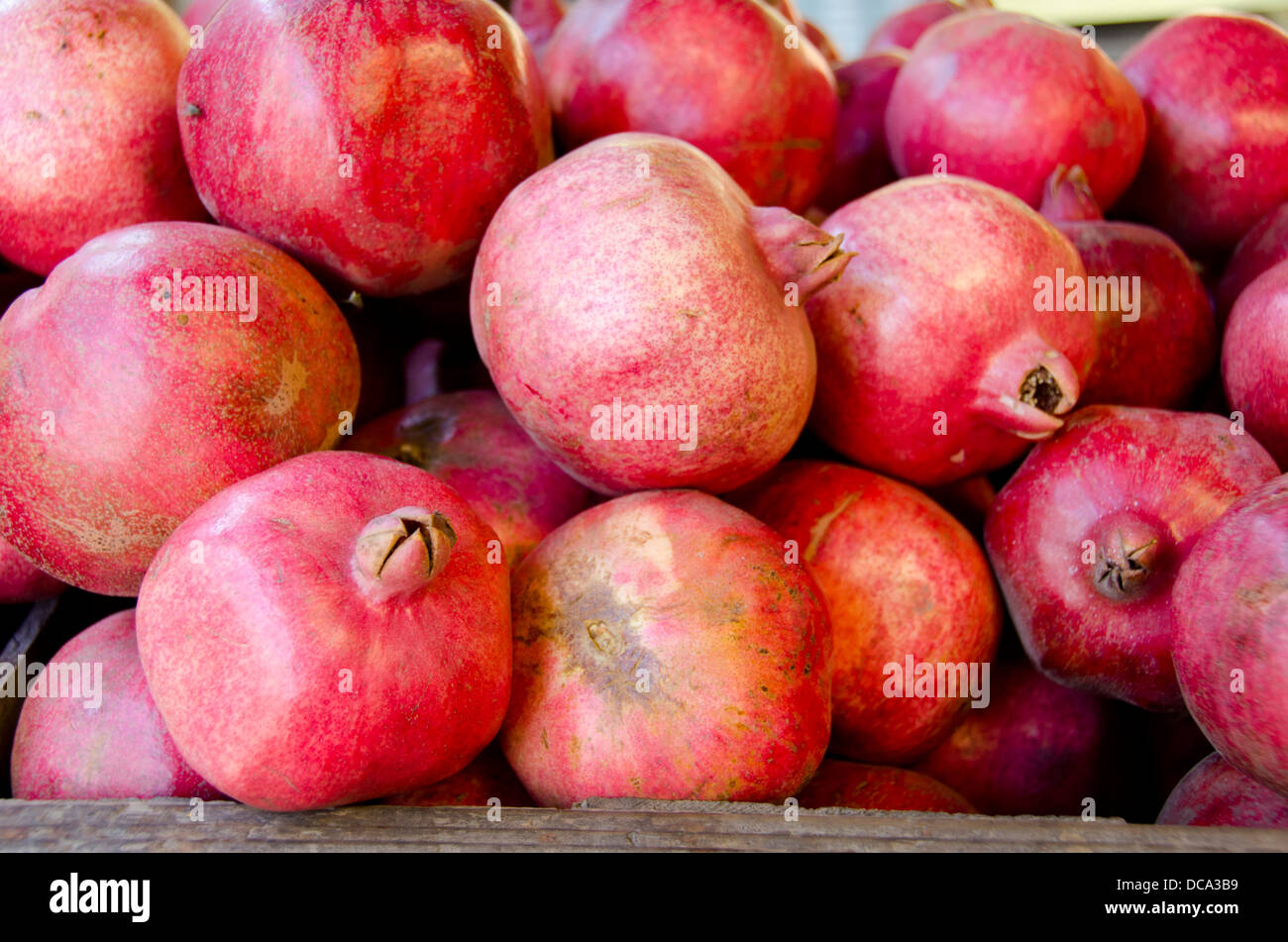 California fruit stand. Fresh pomegranates (Punica granatum Stock Photo ...