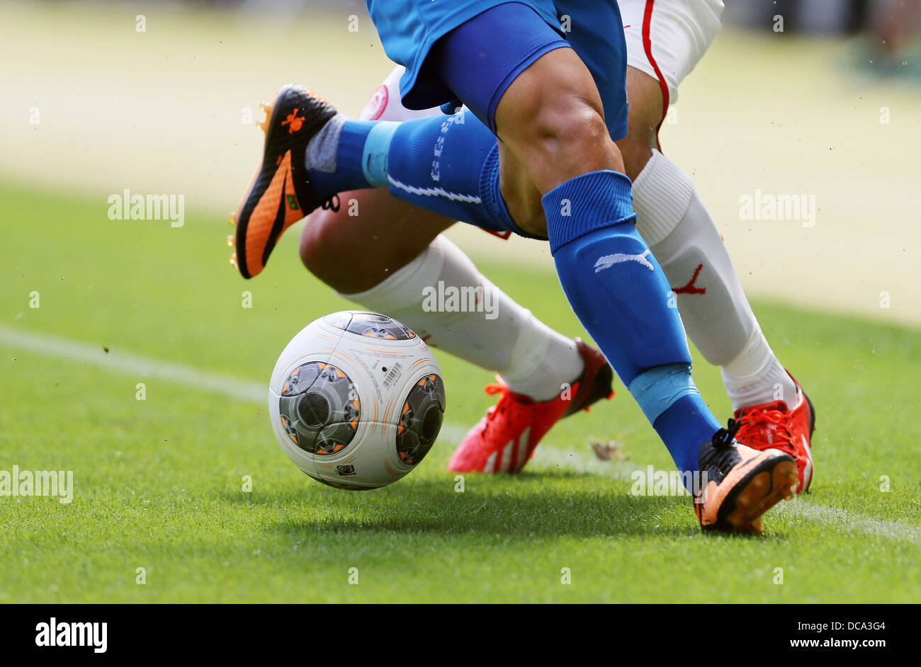 Duel with clubs hi-res stock photography and images - Alamy