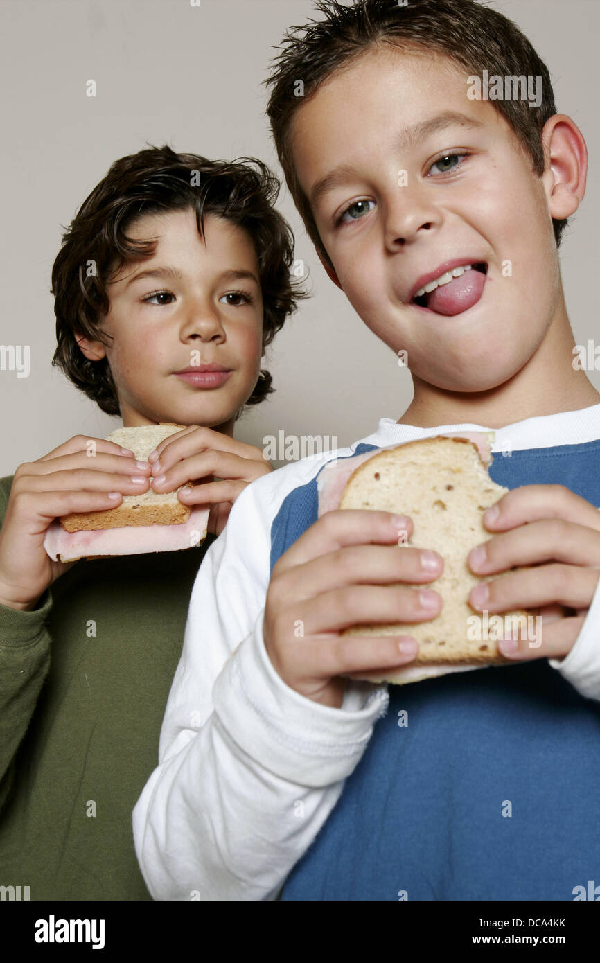 Child smacking hi-res stock photography and images - Alamy